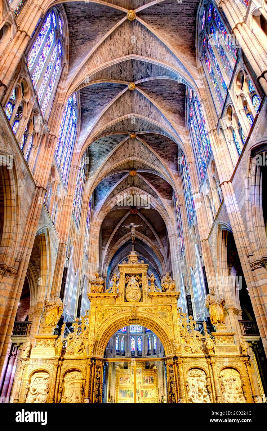 Leon Cathedral interior, Spain Stock Photo - Alamy