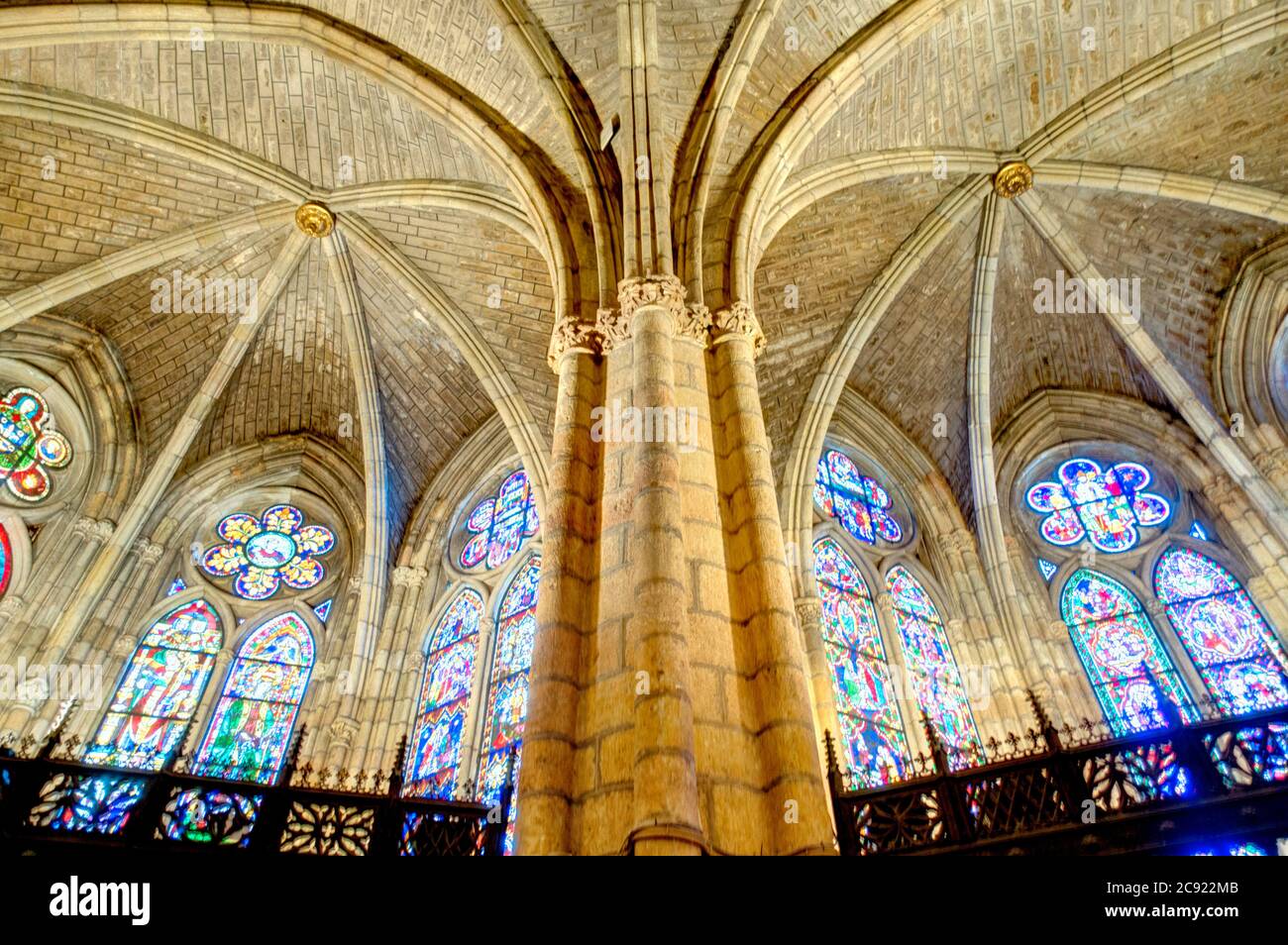 Leon cathedral interior hi-res stock photography and images - Alamy