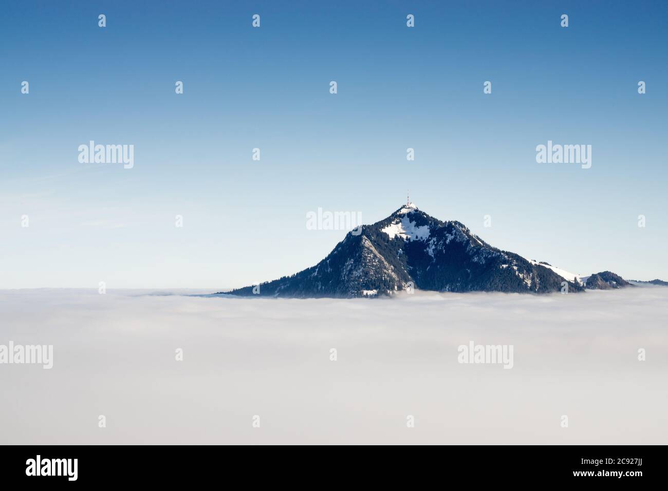 Above the cloud layer hi-res stock photography and images - Alamy
