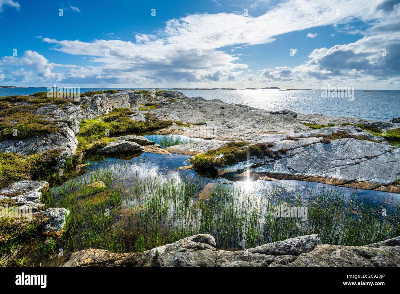 Coast north of bergen hi-res stock photography and images - Alamy