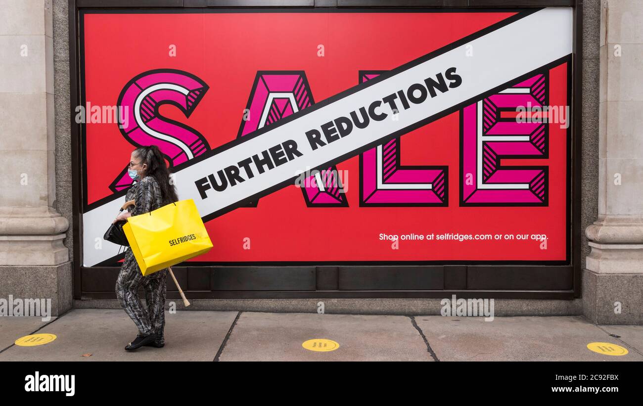 Selfridges sales signs hi-res stock photography and images - Alamy