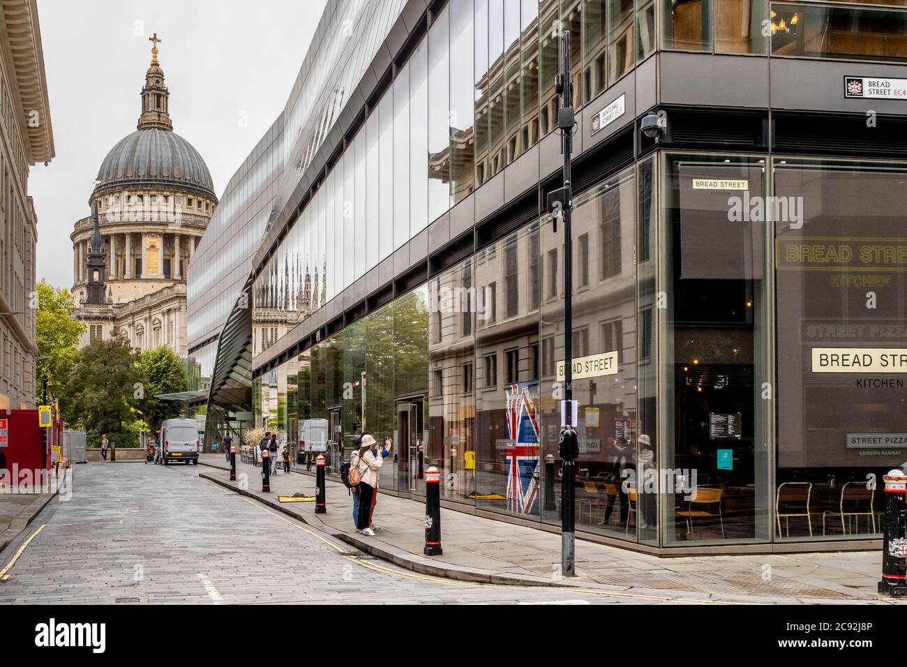 Gordon ramsay street pizza hi-res stock photography and images - Alamy