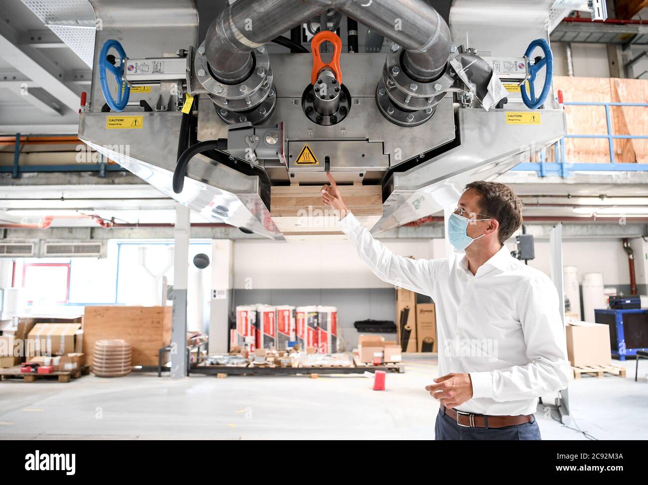 Handing in notice hi-res stock photography and images - Alamy