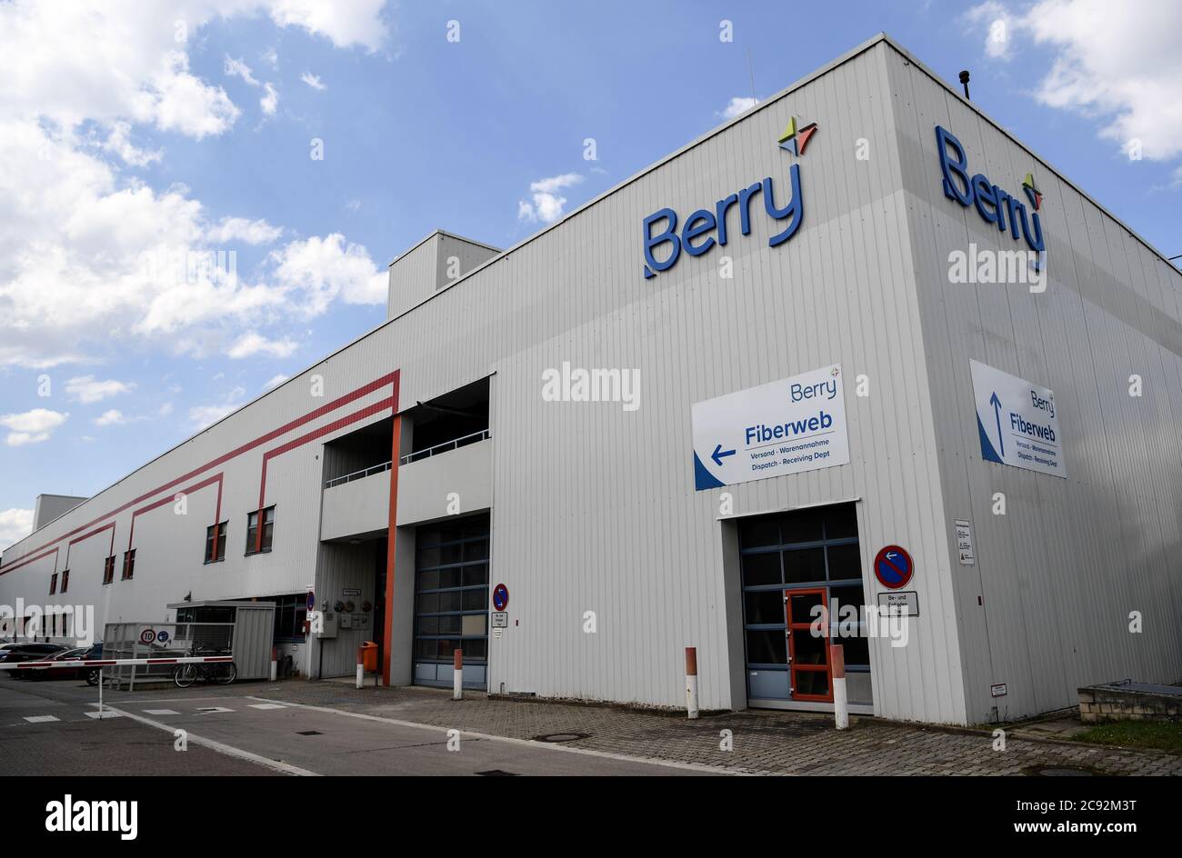 Fiberweb hi-res stock photography and images - Alamy