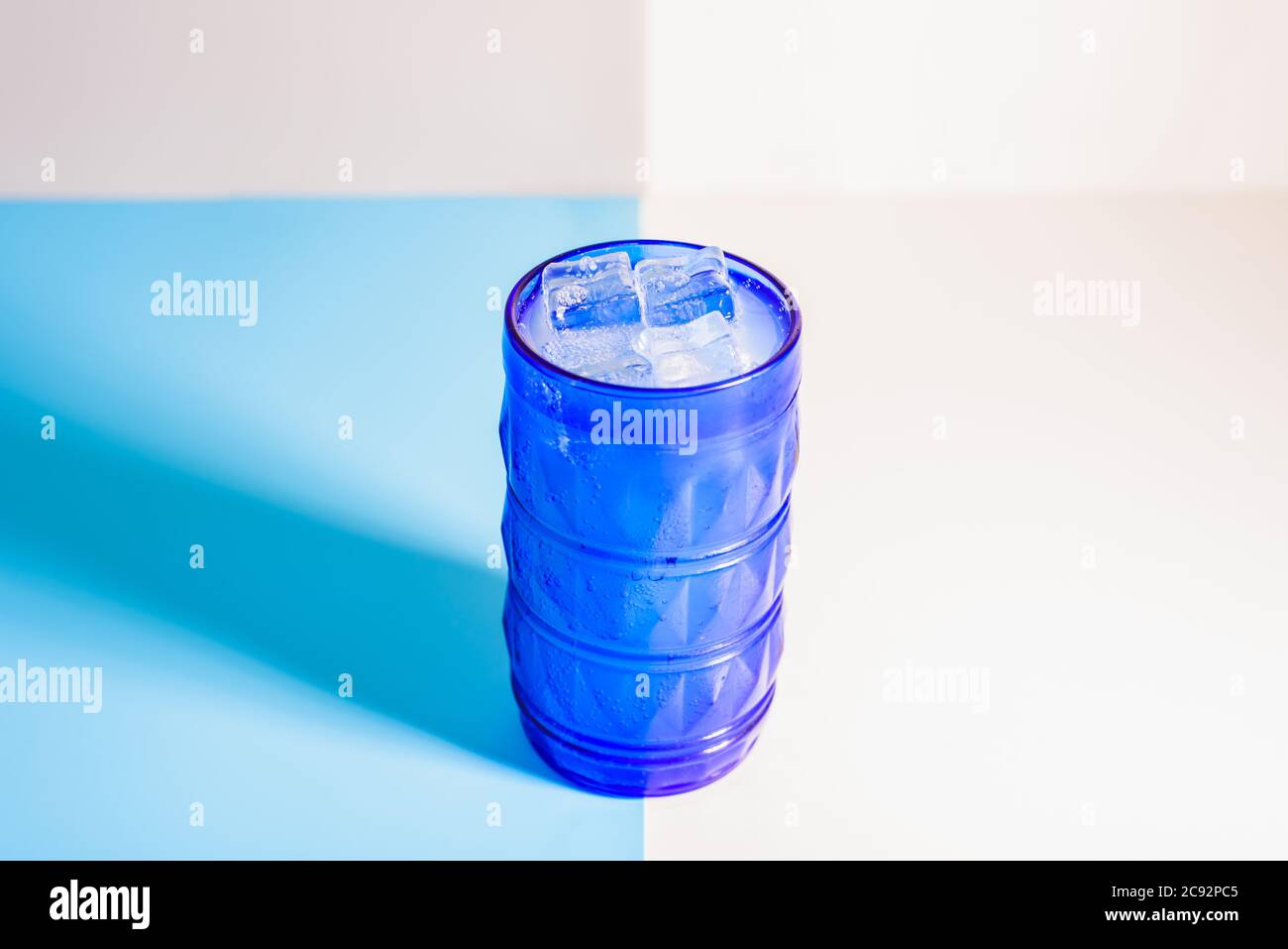Crystal study hi-res stock photography and images - Alamy