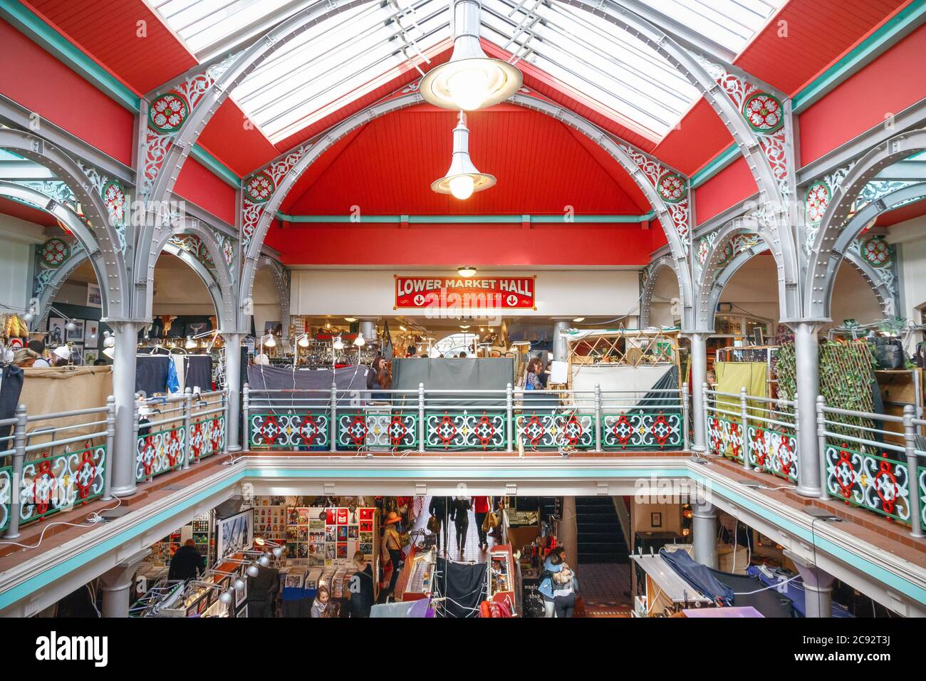 Antique shop interior london hi-res stock photography and images - Alamy