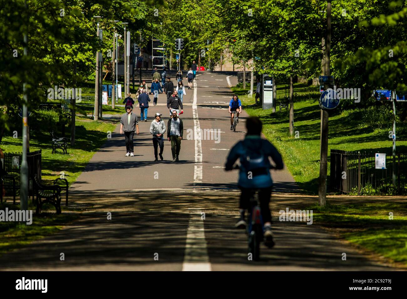 Covid scotland cycle hi-res stock photography and images - Alamy