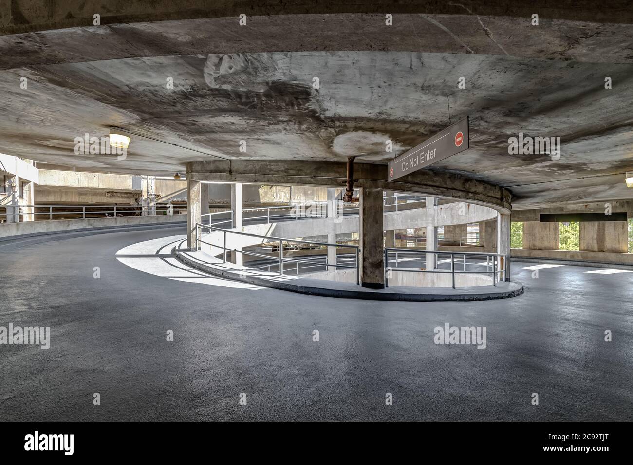 Cement ramp hi-res stock photography and images - Alamy