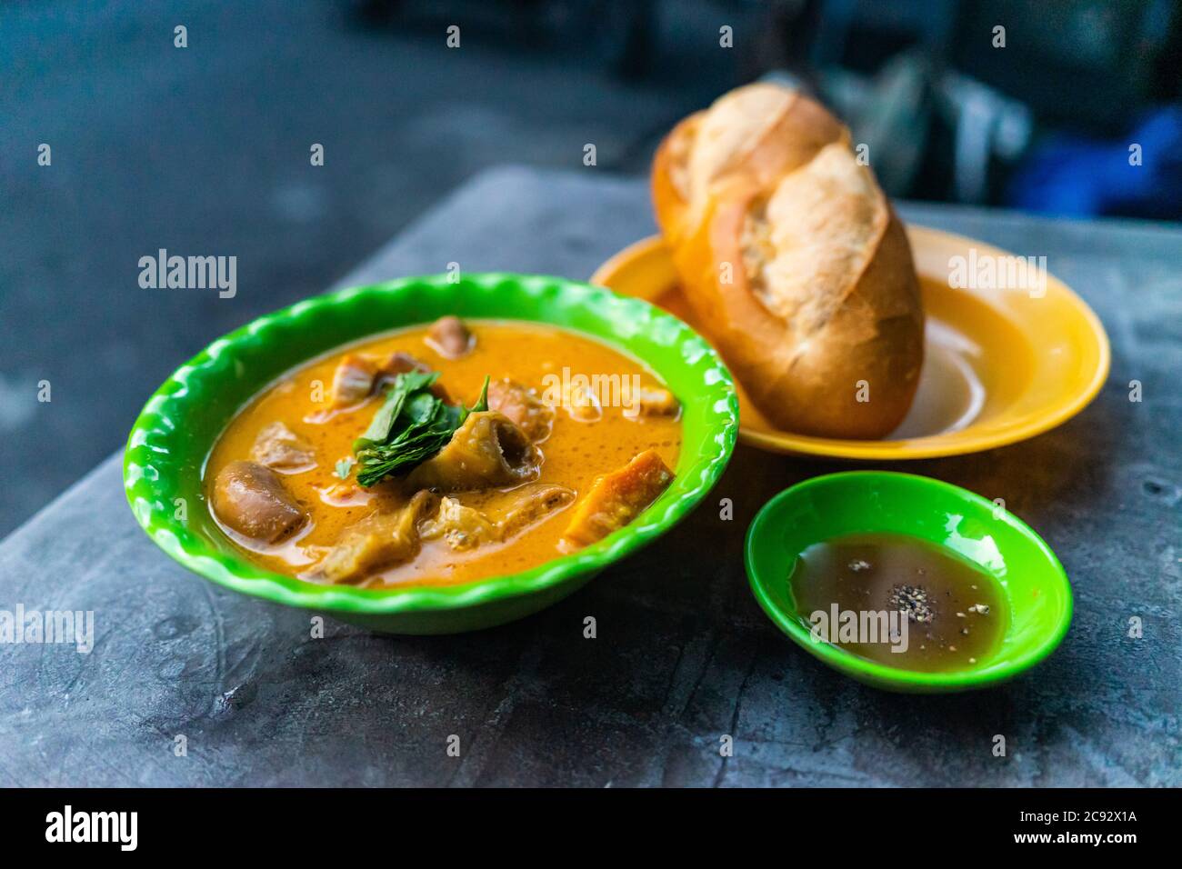 Pha lau hi-res stock photography and images - Alamy