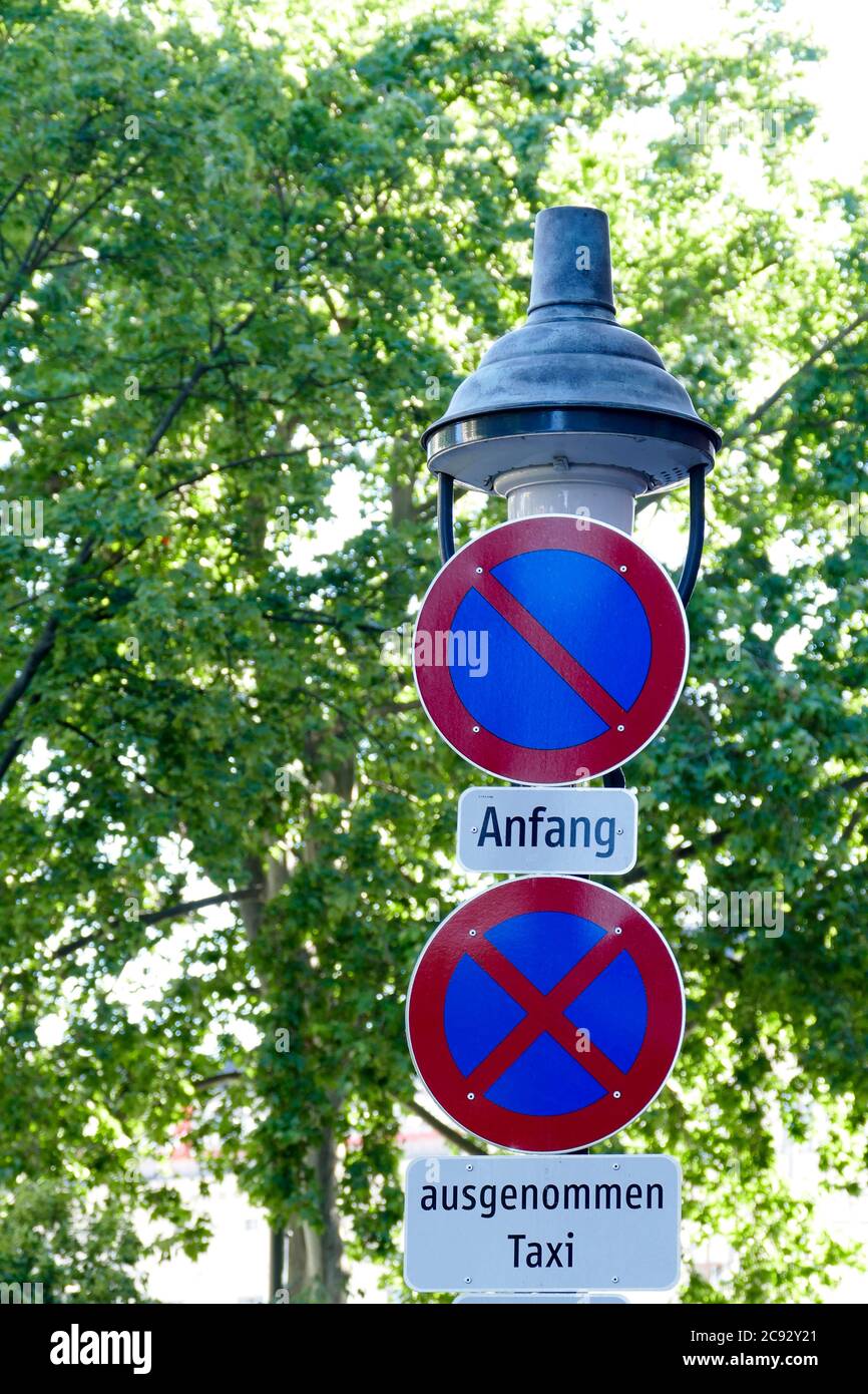 German taxi sign hi-res stock photography and images - Alamy
