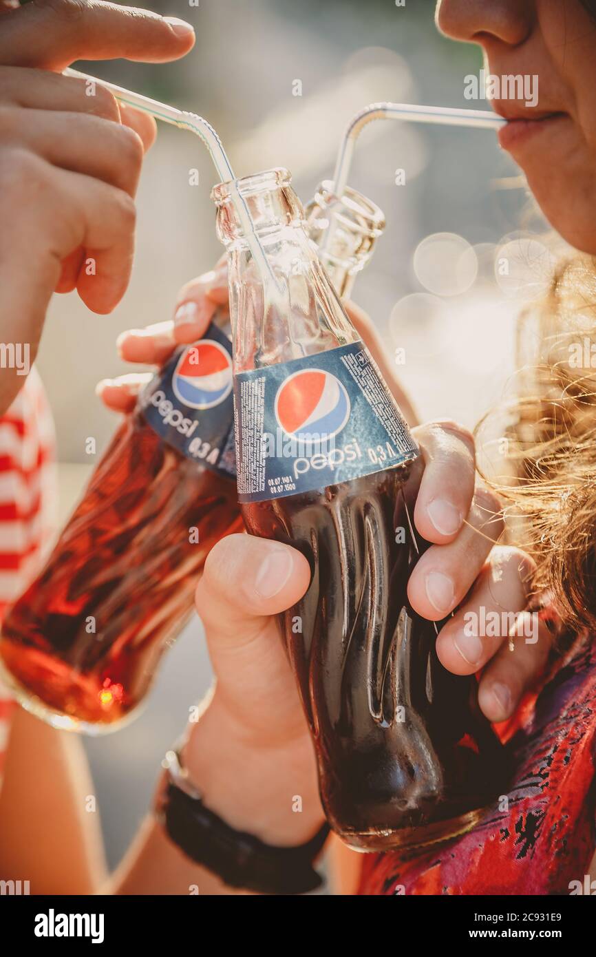 Pepsi bottle hi-res stock photography and images - Alamy
