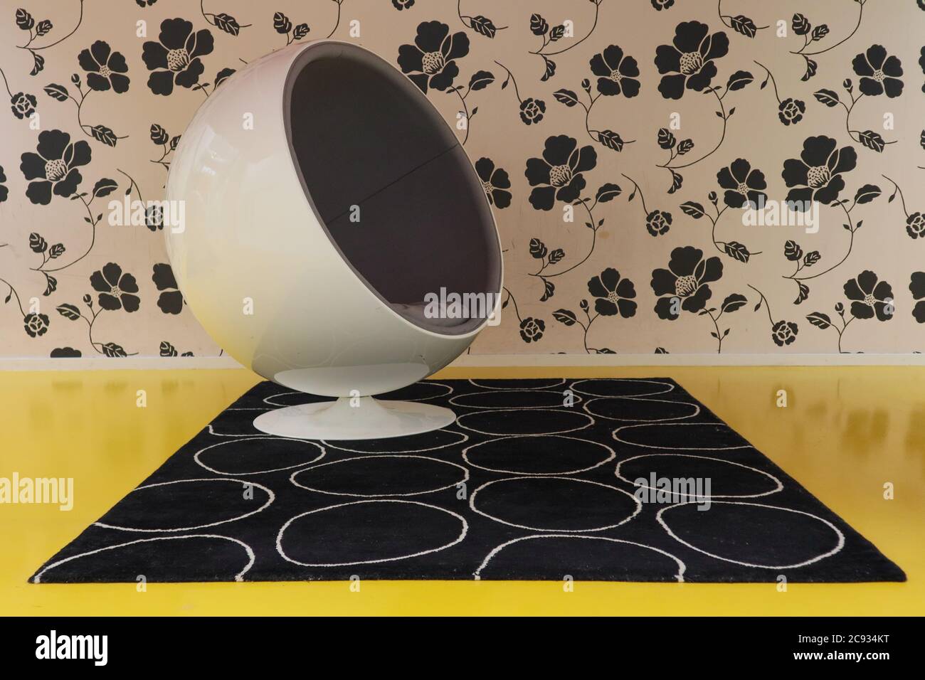 Relaxing corner of an office Stock Photo - Alamy
