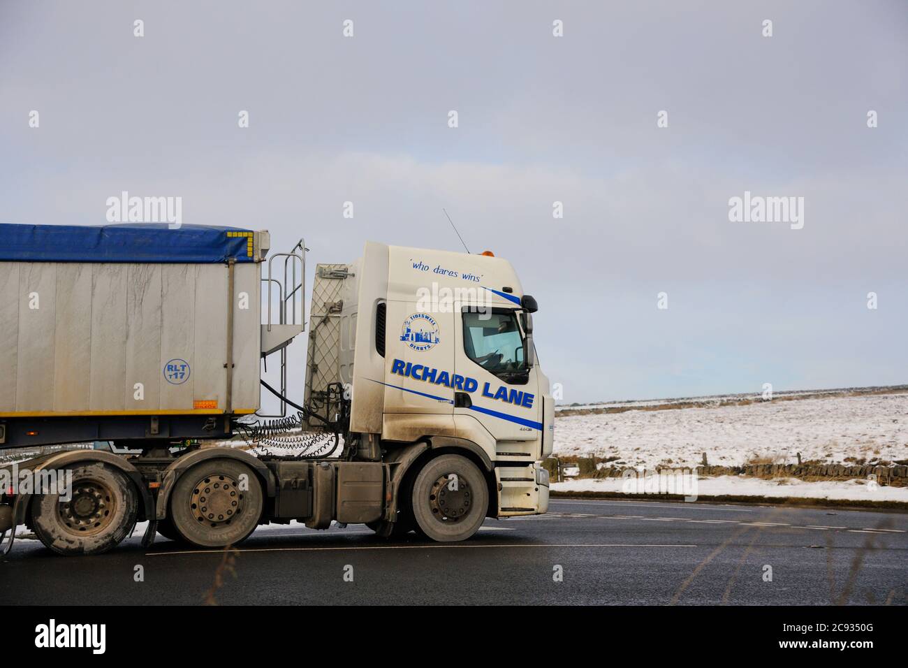 Bulk tipper hi-res stock photography and images - Alamy