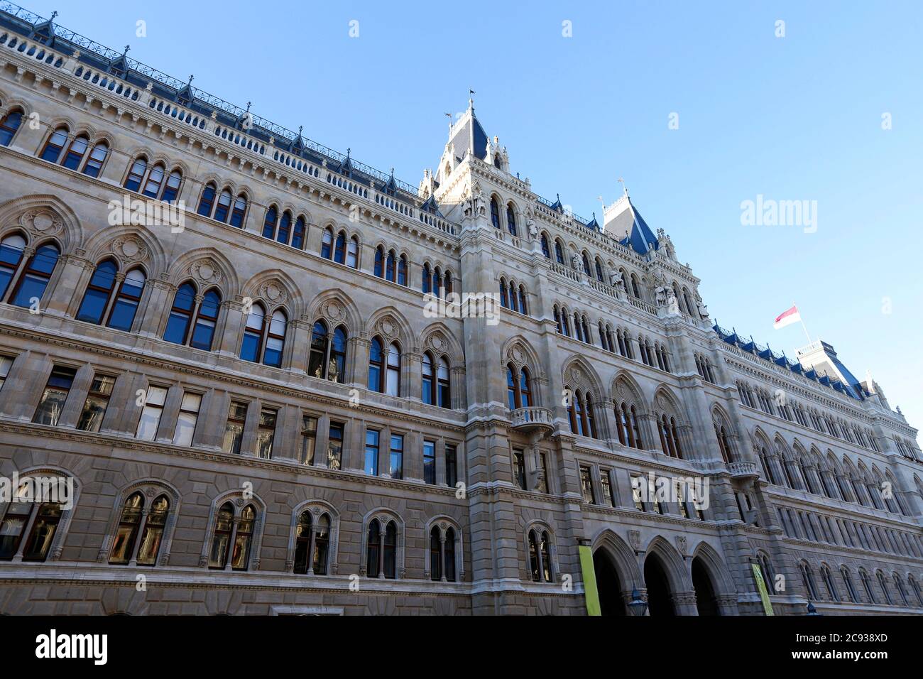 Gothic vienna rathaus austria historic hi-res stock photography and ...