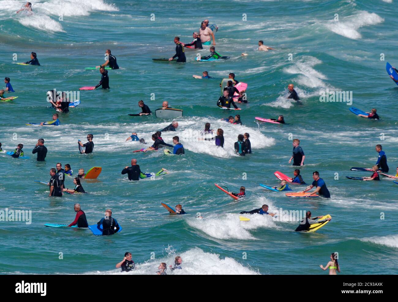 Very crowded fistral beach hi-res stock photography and images - Alamy