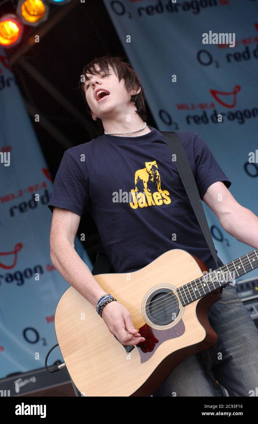 Singer danny jones mcfly hi-res stock photography and images - Alamy