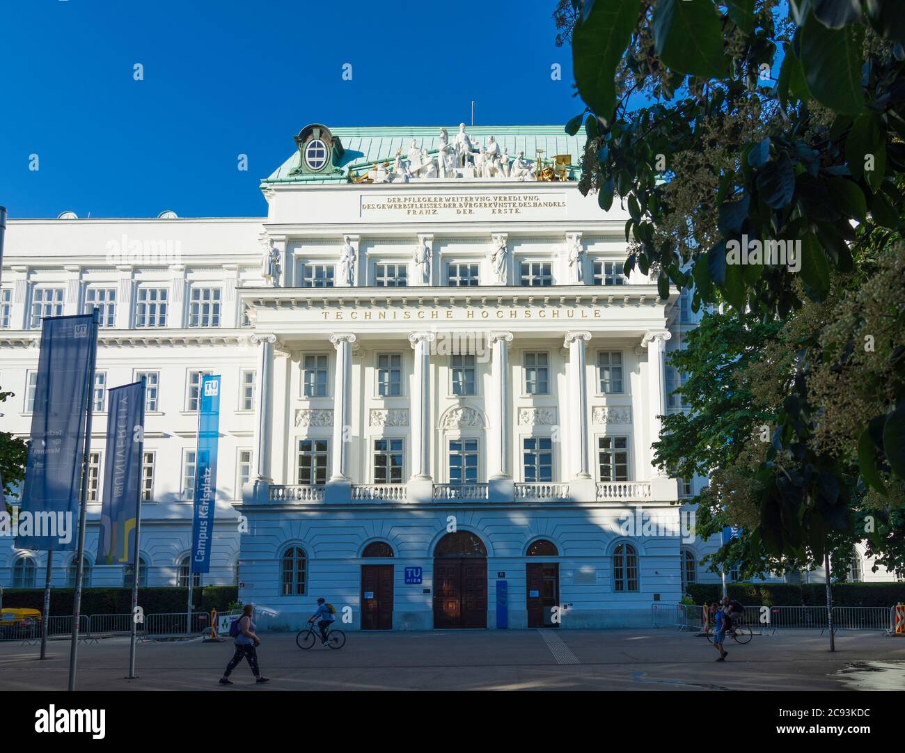 Main university of vienna hi-res stock photography and images - Alamy