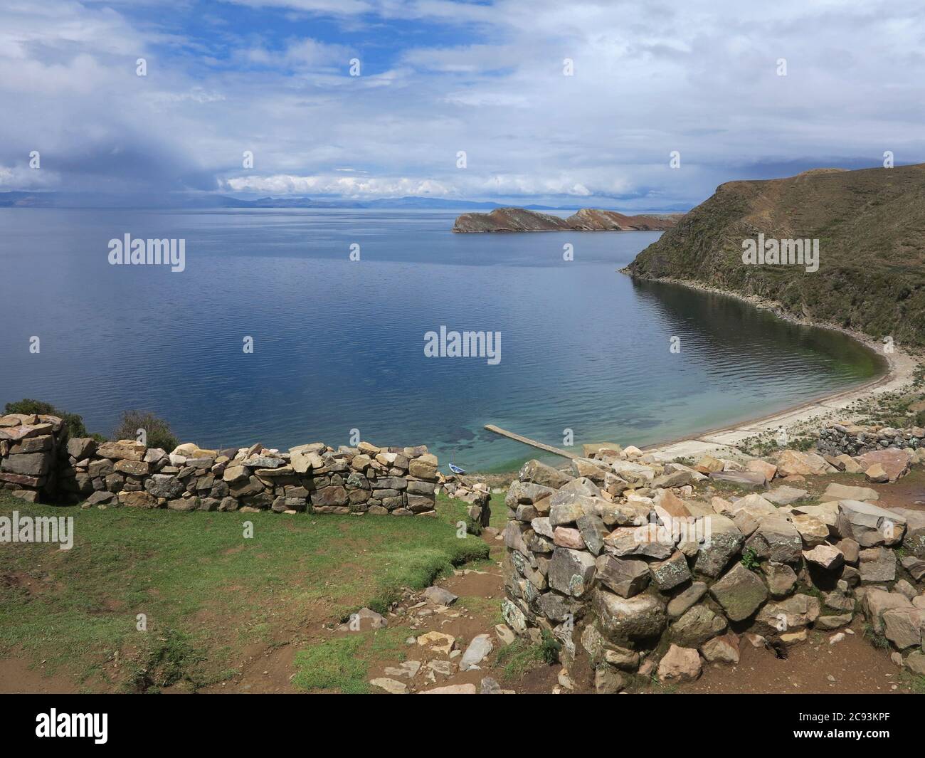 Lake Titicaca, straddling the border between Peru and Bolivia in the ...