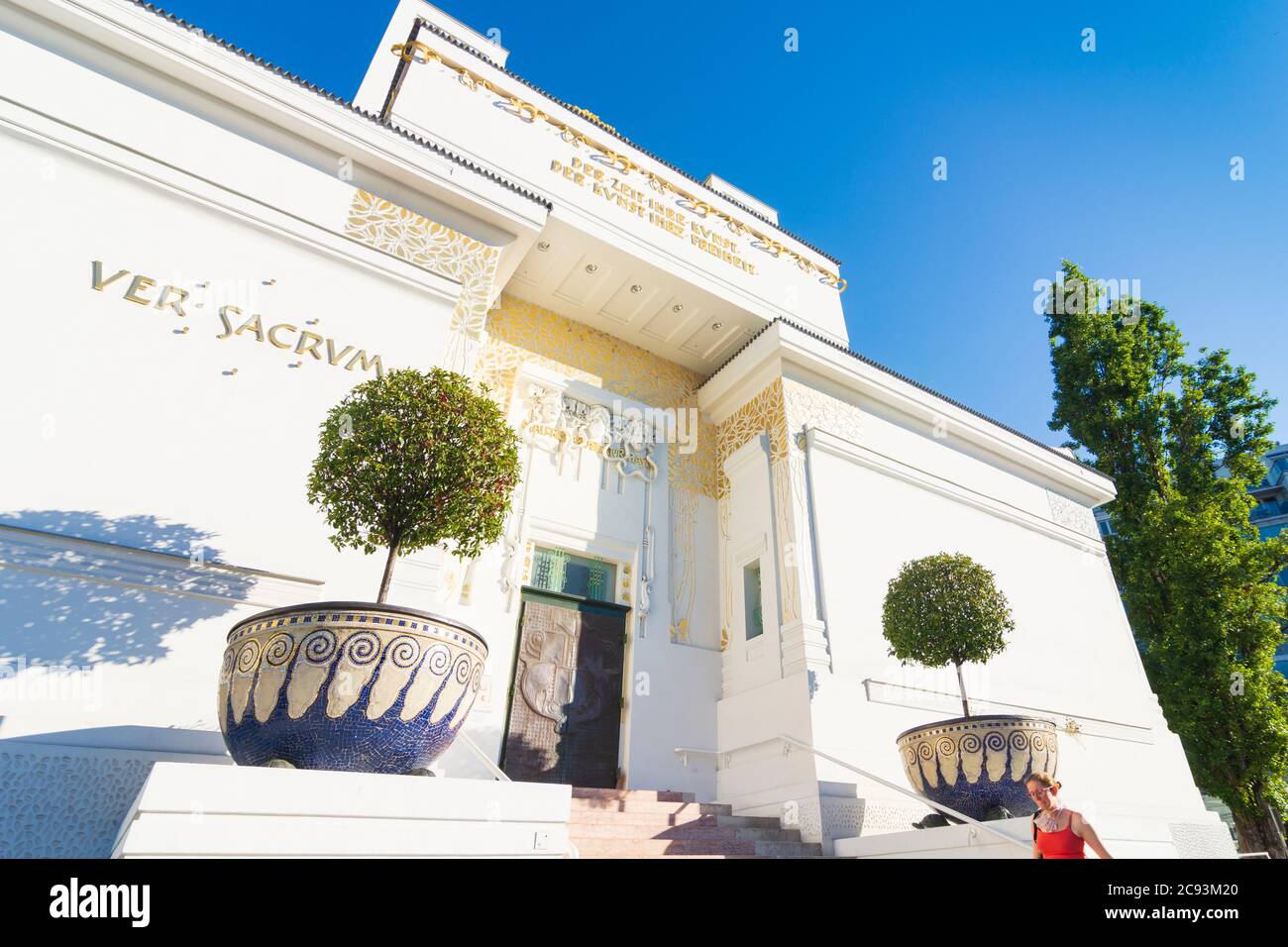 Wien secession building hi-res stock photography and images - Alamy
