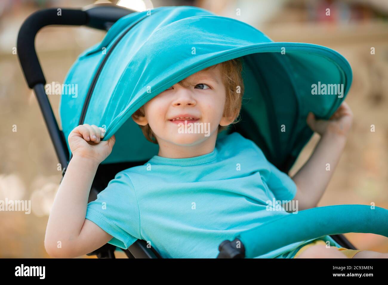 Little boy blue hi-res stock photography and images - Alamy