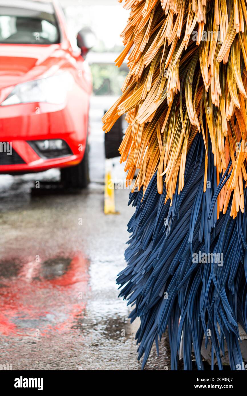 Car wash brush hi-res stock photography and images - Alamy
