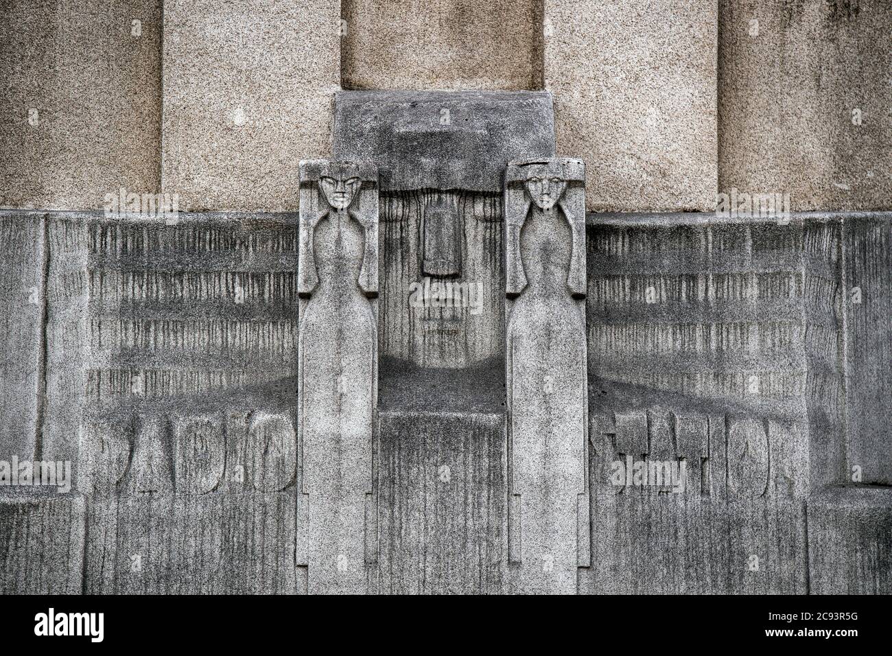 Radio transmission hi-res stock photography and images - Alamy