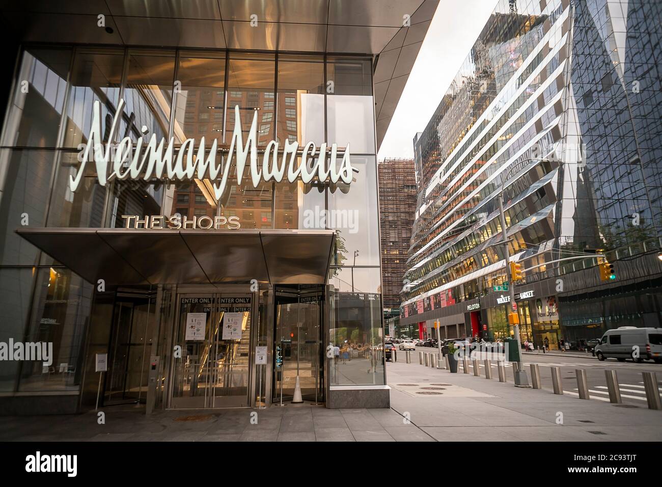 The closed Neiman Marcus department store in the Hudson Yards mall on ...