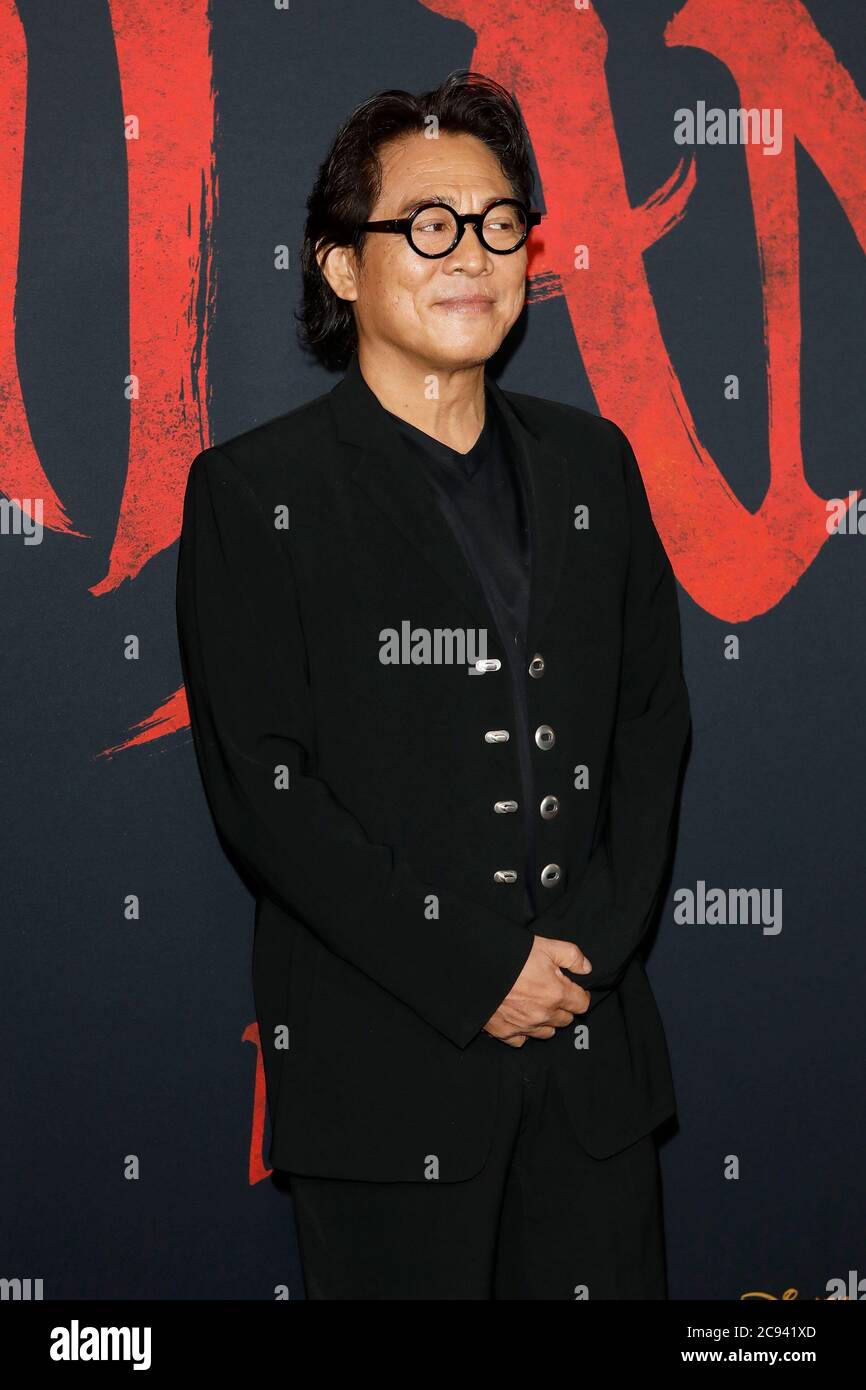 LOS ANGELES - MAR 9: Jet Li at the "Mulan" Premiere at the Dolby ...