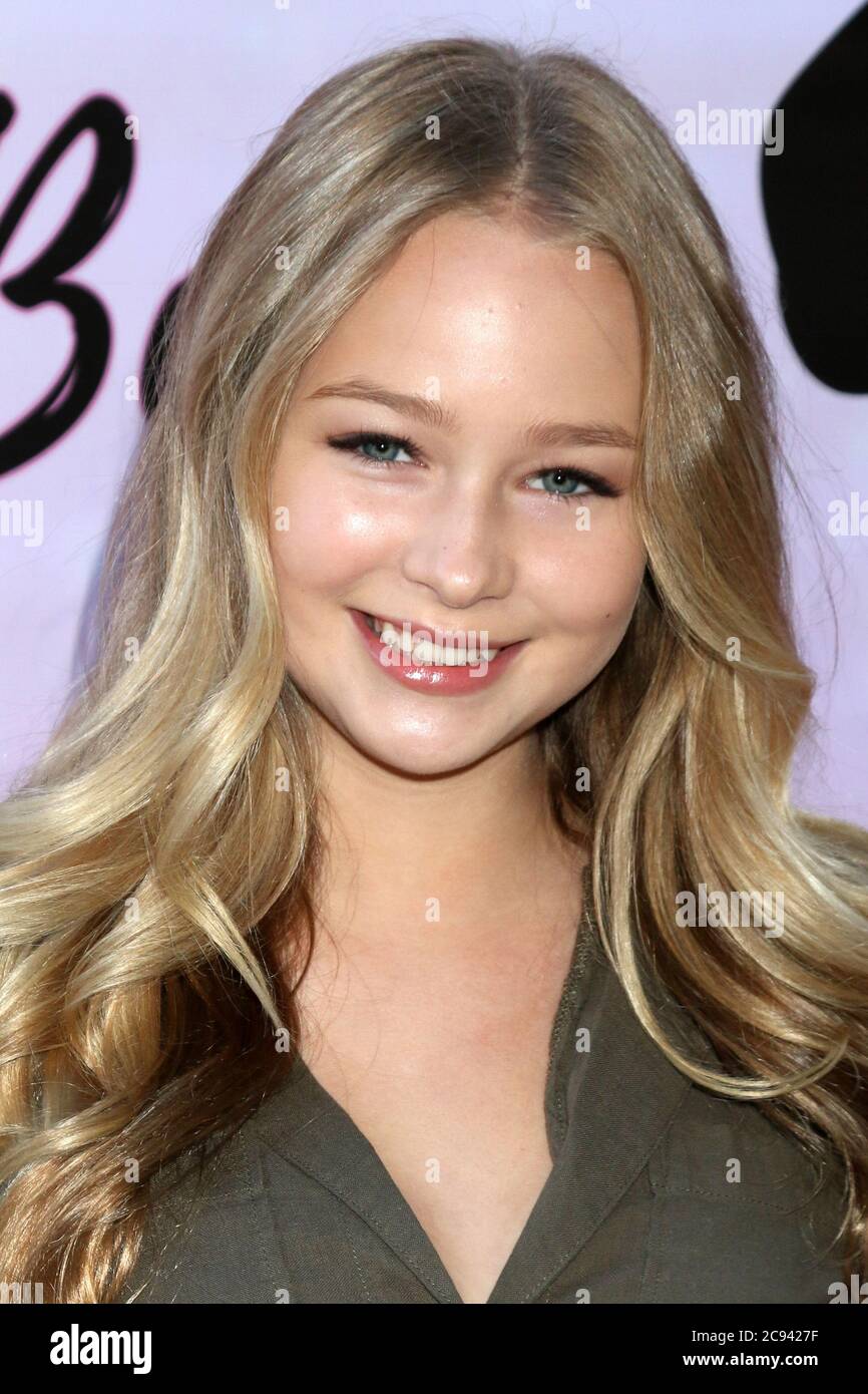 LOS ANGELES - MAR 8: Ivy Anderson at the "To the Beat! Back 2 School ...