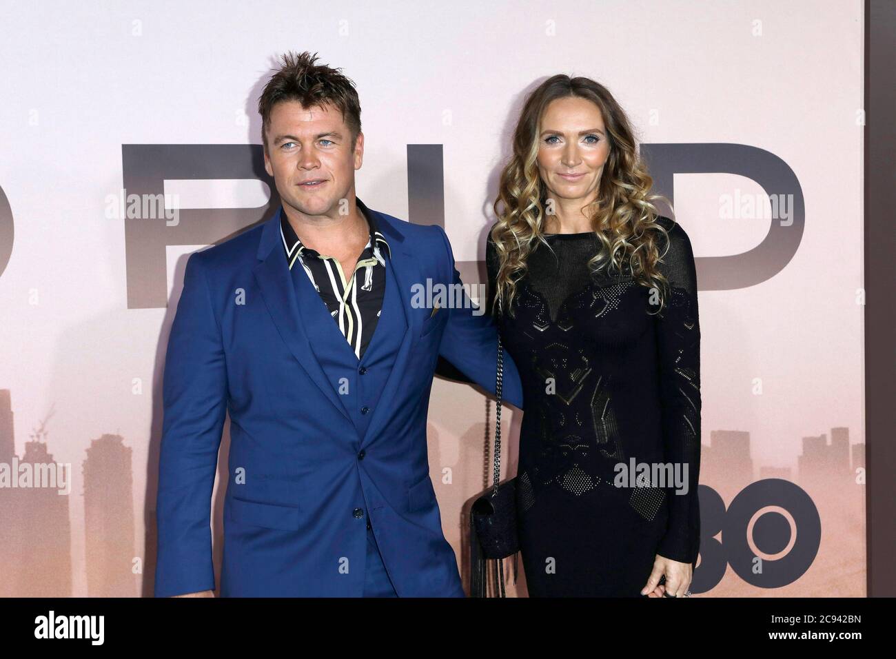 Luke hemsworth with wife where hi-res stock photography and images - Alamy