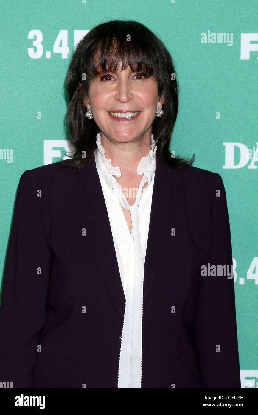 LOS ANGELES - FEB 27: Gina Hecht at the "Dave" Premiere Screening from ...