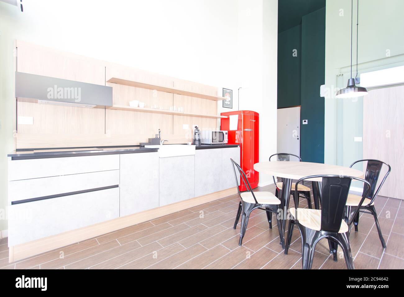 Interior shot of a modern loft flat, no people are visible Stock Photo ...