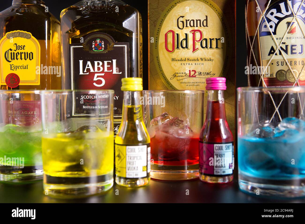 Alcohol de colores hi-res stock photography and images - Alamy