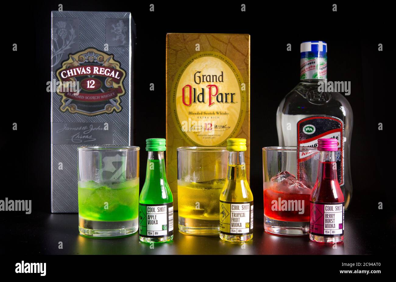 Alcohol de colores hi-res stock photography and images - Alamy