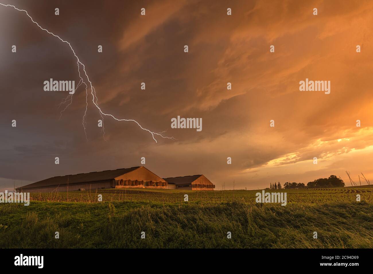 Severe lightning storm daytime hi-res stock photography and images - Alamy