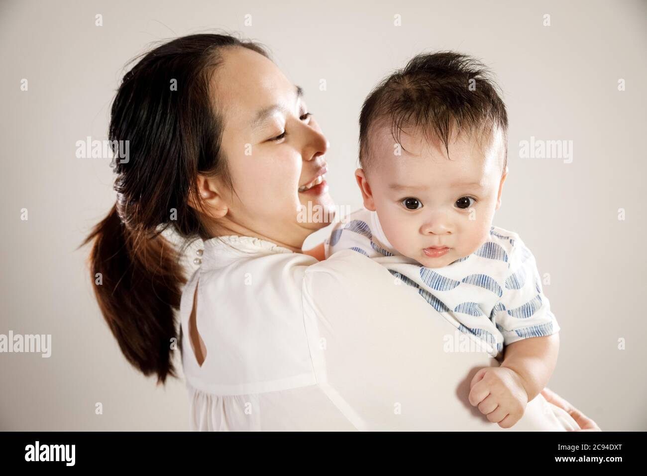Japanese mother baby hi-res stock photography and images - Alamy