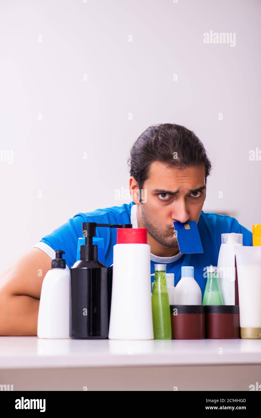 Selling cosmetics home hi-res stock photography and images - Alamy