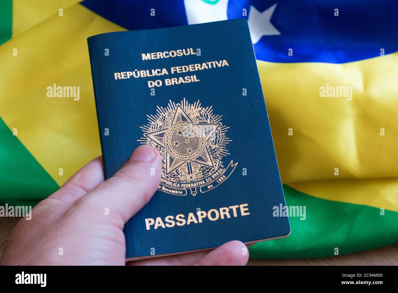 Brazilian passport. Written "Mercosul. Federative Republic of Brazil ...