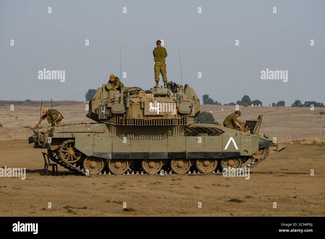 Israeli tanks lebanon hi-res stock photography and images - Alamy