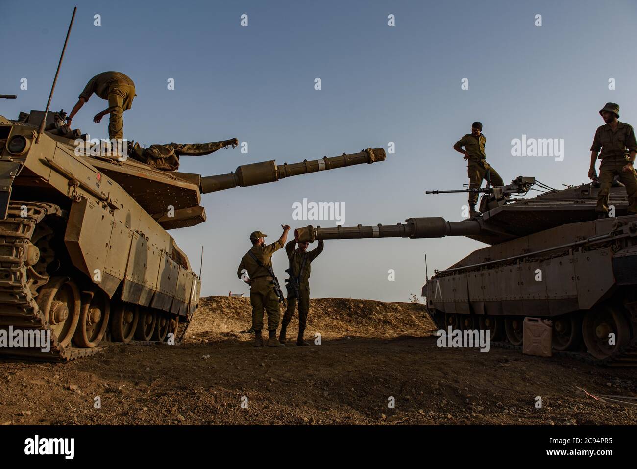 Border demarcation hi-res stock photography and images - Alamy