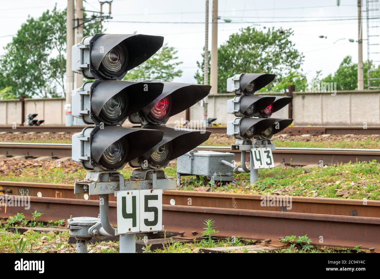 Railway traffic light hi-res stock photography and images - Alamy Railway traffic light hi-res stock photography and images - Alamy
