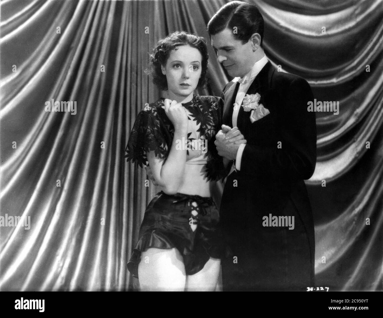 JESSIE MATTHEWS and BARRY MacKAY in EVERGREEN 1934 director VICTOR ...