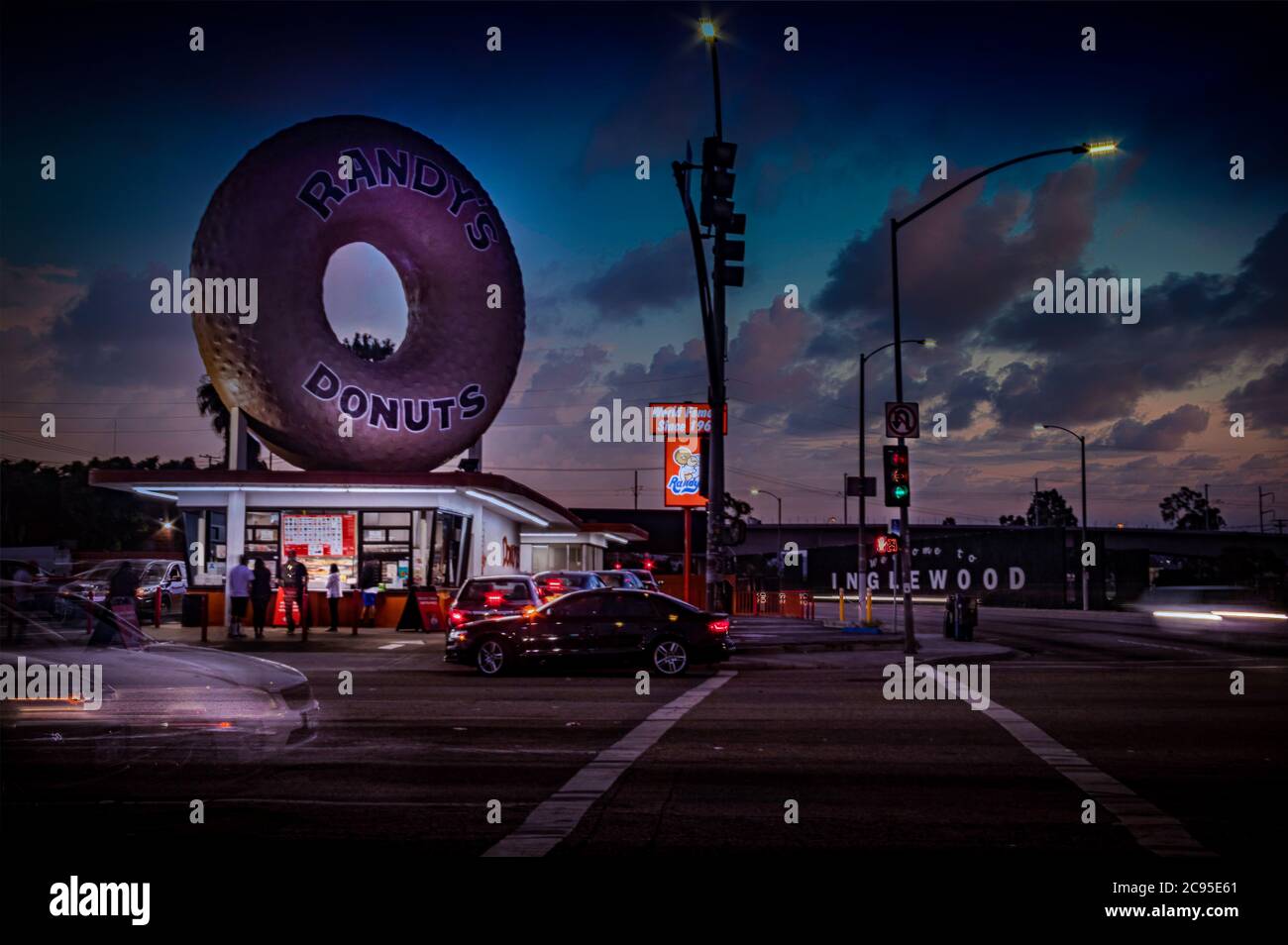 Randy's donuts hi-res stock photography and images - Alamy