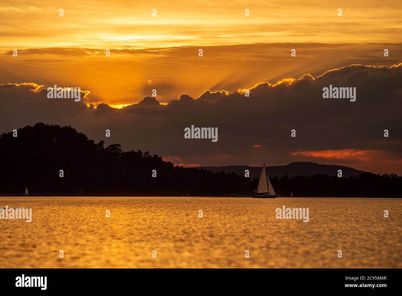 Doksy, Czech Republic. 28th July, 2020. Sunset over Lake Macha (Machovo ...