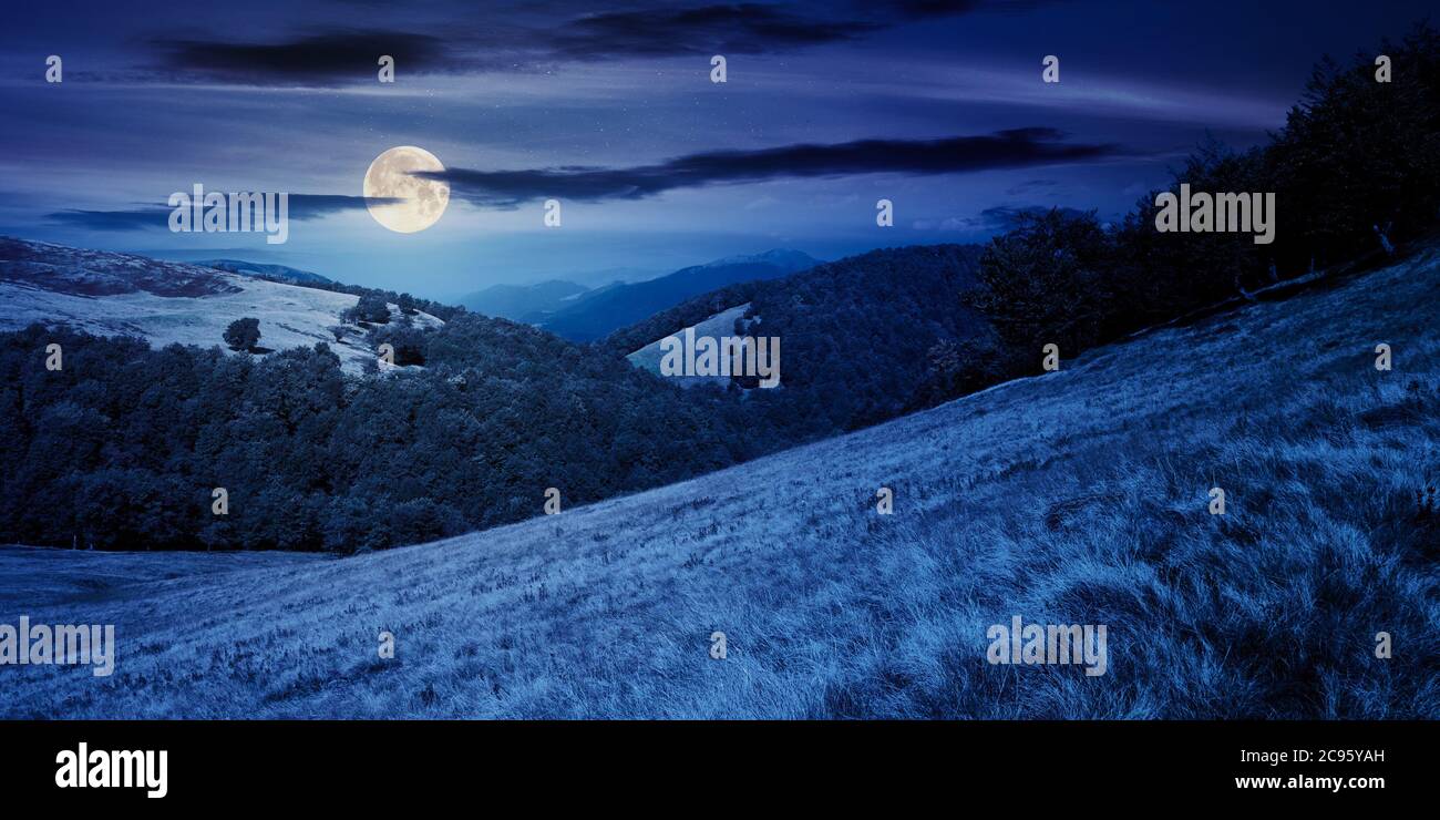 Full moon hike hi-res stock photography and images - Alamy