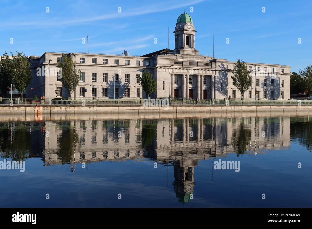 Irish neo classical architecture hi-res stock photography and images ...