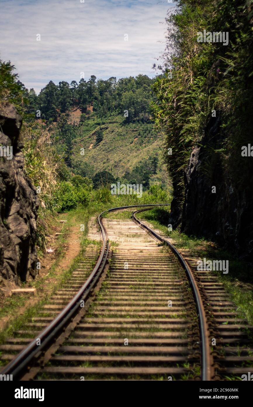 Train ride srilanka hi-res stock photography and images - Alamy