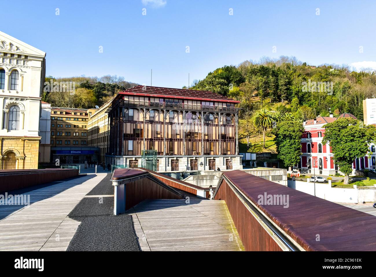 Deusto bridge bilbao hi-res stock photography and images - Alamy