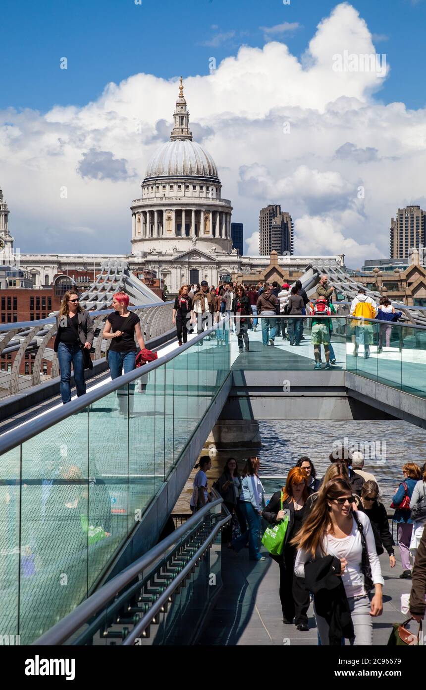London, Great Britain - Millennium Bridge. The pedestrian bridge ...