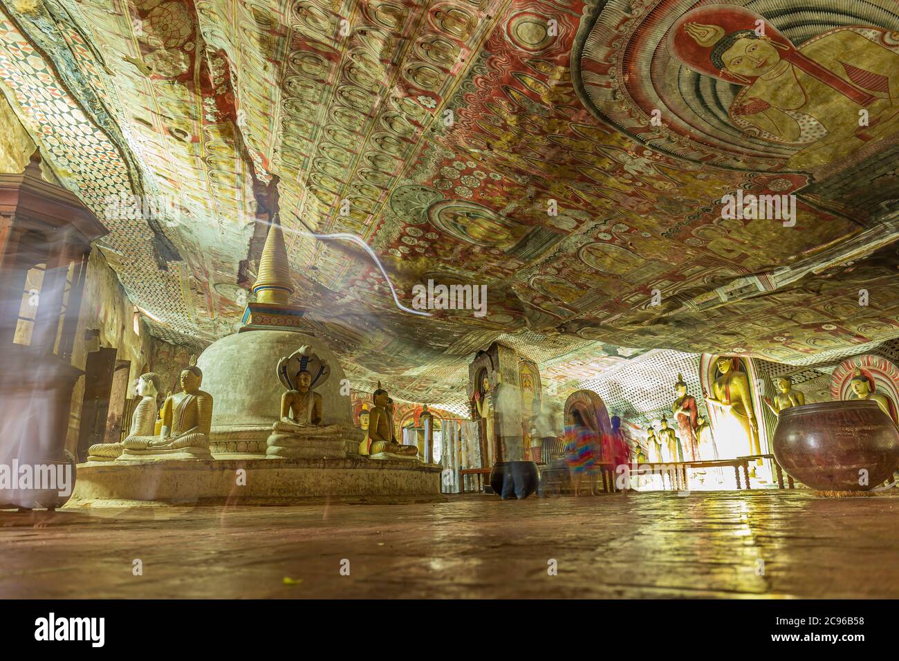 Dambulla cave paintings hi-res stock photography and images - Alamy